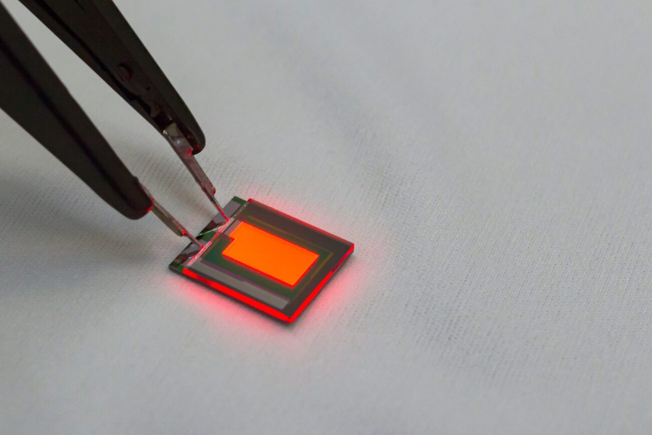 High-performance acrylic pressure sensitive adhesive - Sanyo Chemical ...